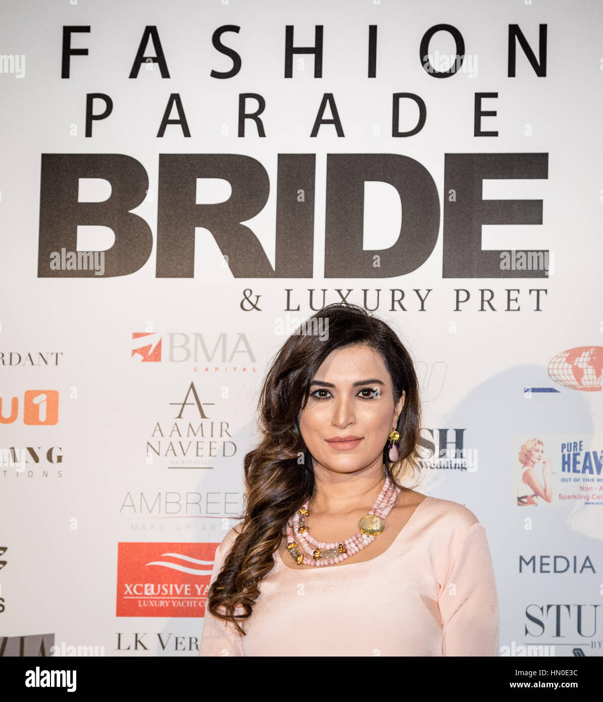 Pakistani uk sad hi-res stock photography and images - Alamy