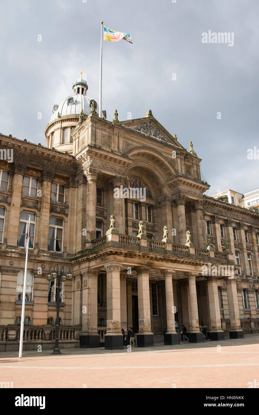 Birmingham council house history hi-res stock photography and images ...
