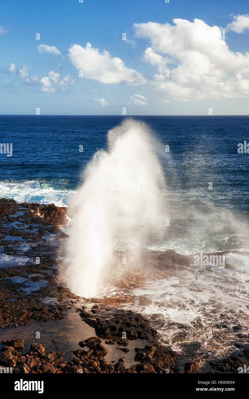 Spouting horn pacific ocean south shore hi-res stock photography and ...