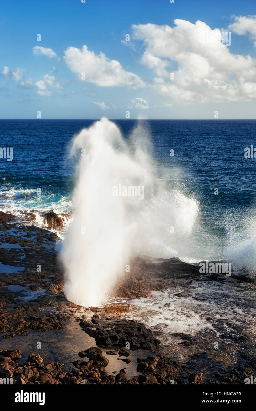 Hawaii spouting horn ocean hi-res stock photography and images - Alamy