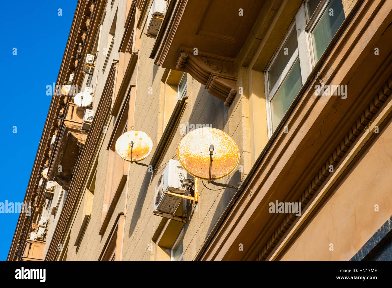 Satellite communication antennas hi-res stock photography and images - Alamy