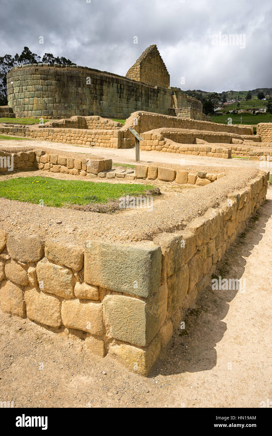 Ingapirca, Inka architecture, stone walls, stairs, ruins, outdoors ...