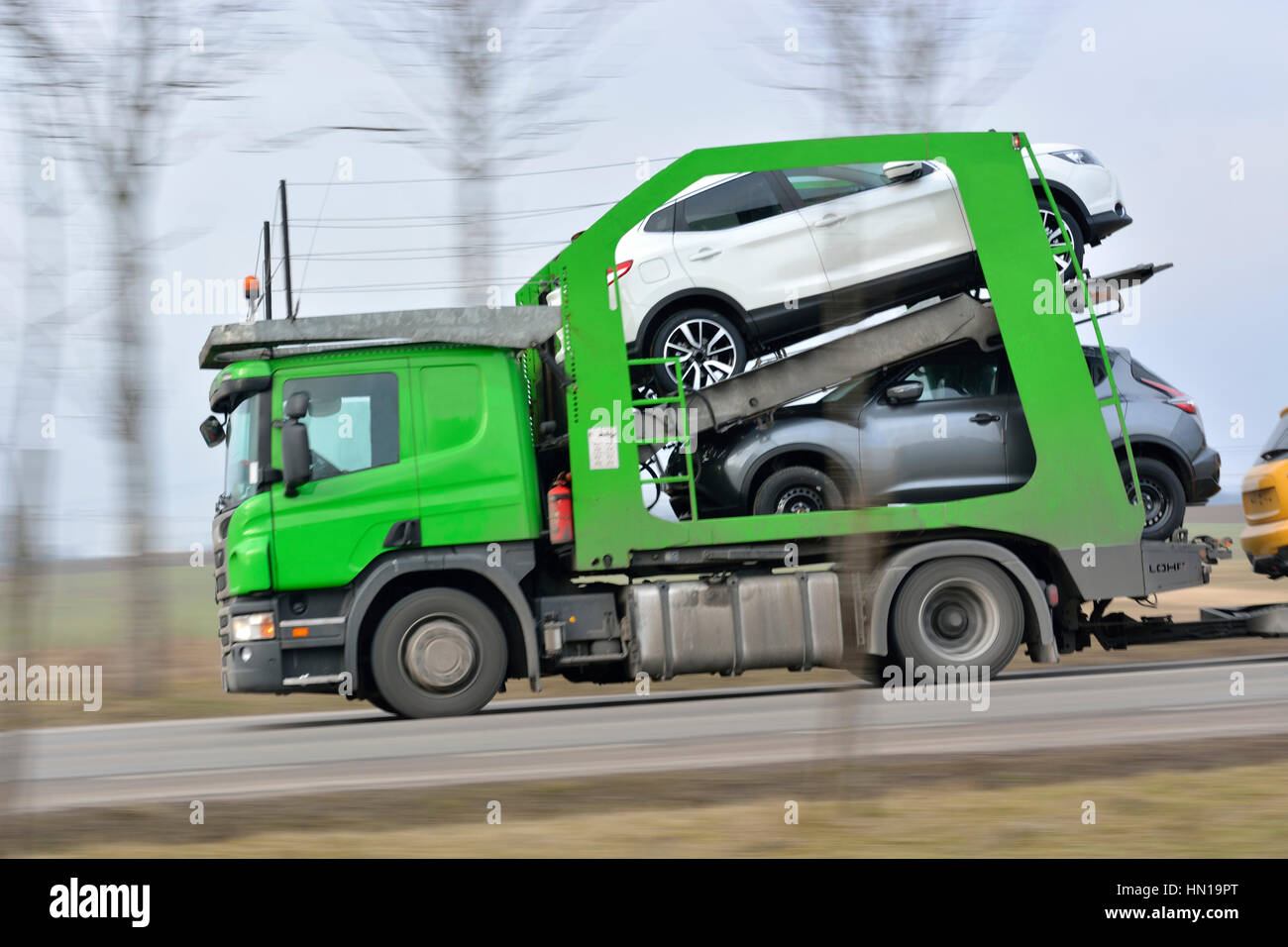 transport new cars truck Stock Photo - Alamy