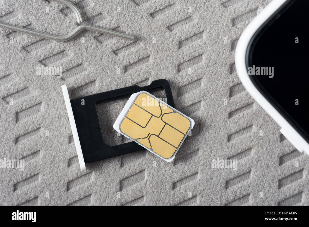 Insert sim hi-res stock photography and images - Alamy