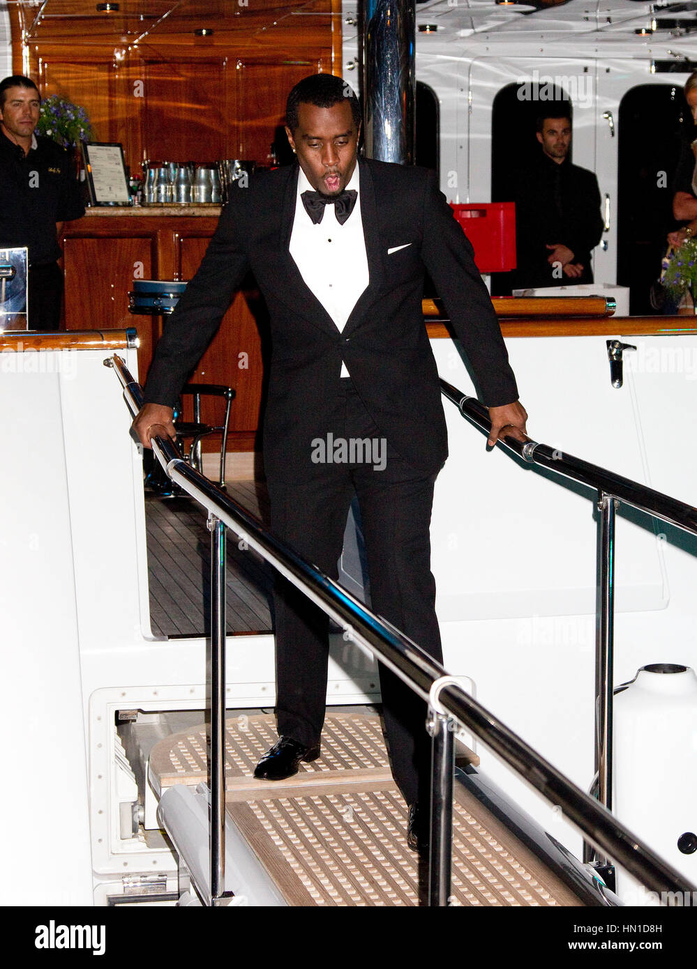 P Diddy AKA Sean Combs almost falls on the plank at a yacht party ...
