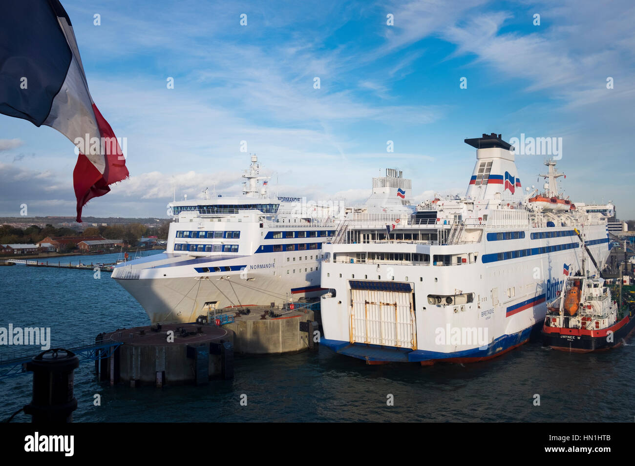 Ferries boats hi-res stock photography and images - Alamy
