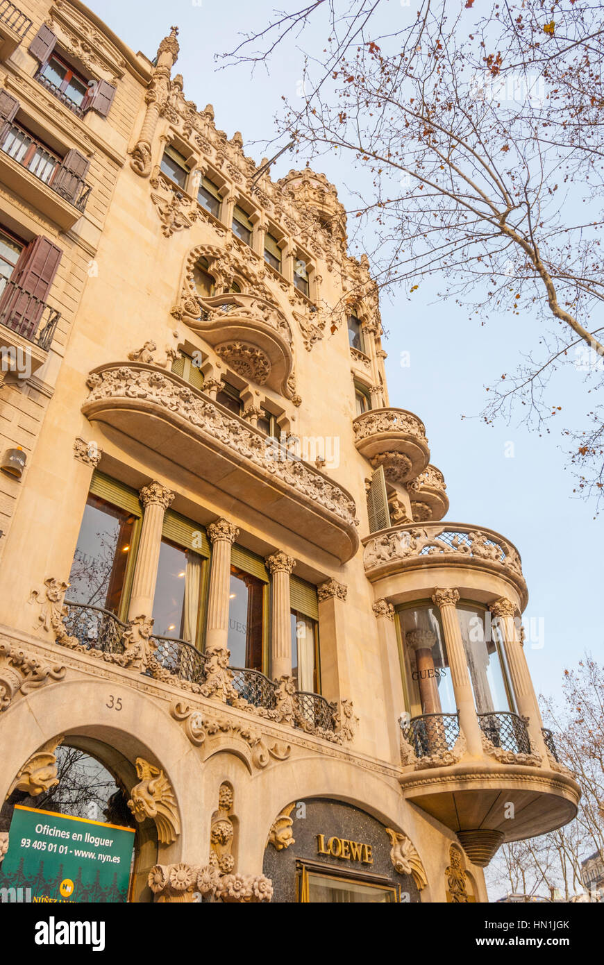 Spanish retail shop High Resolution Stock Photography and Images - Alamy