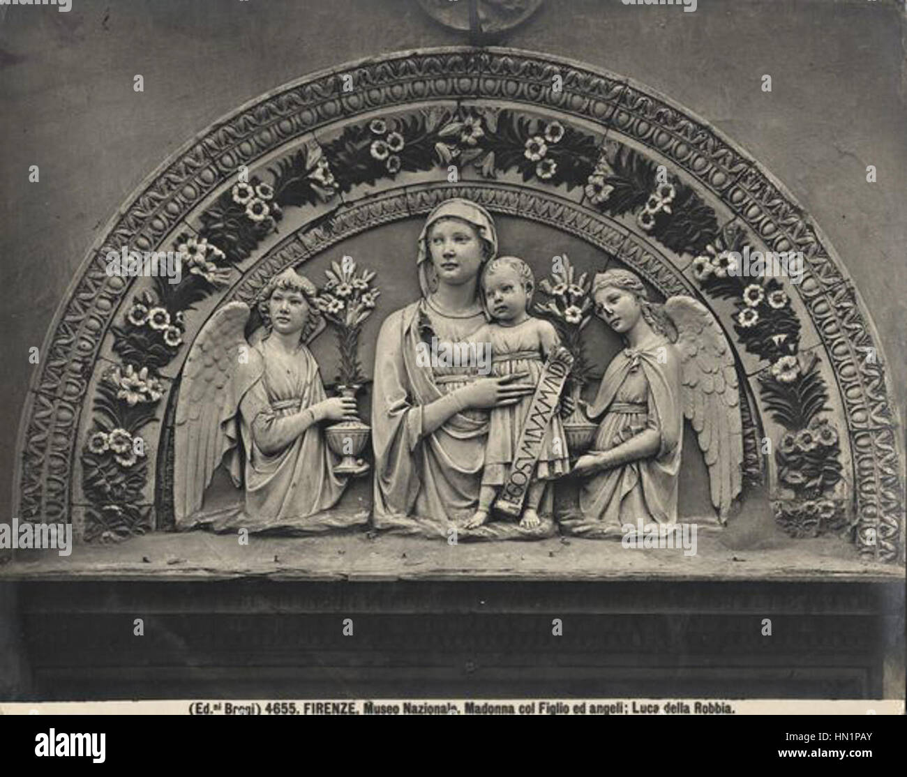 Luca della robbia, lunetta del monastero delle santucce Stock Photo - Alamy