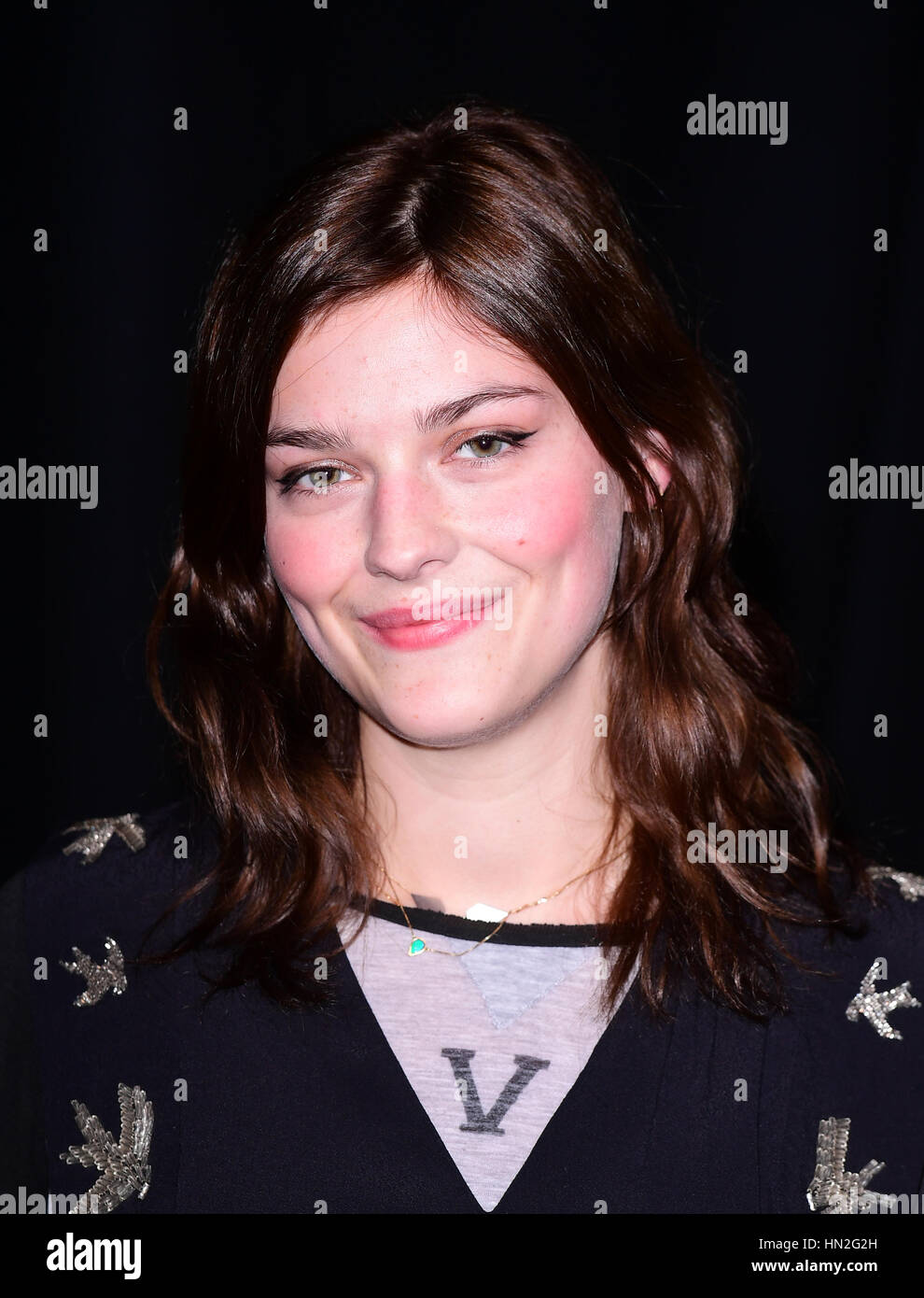 Pub quiz people hi-res stock photography and images - Alamy