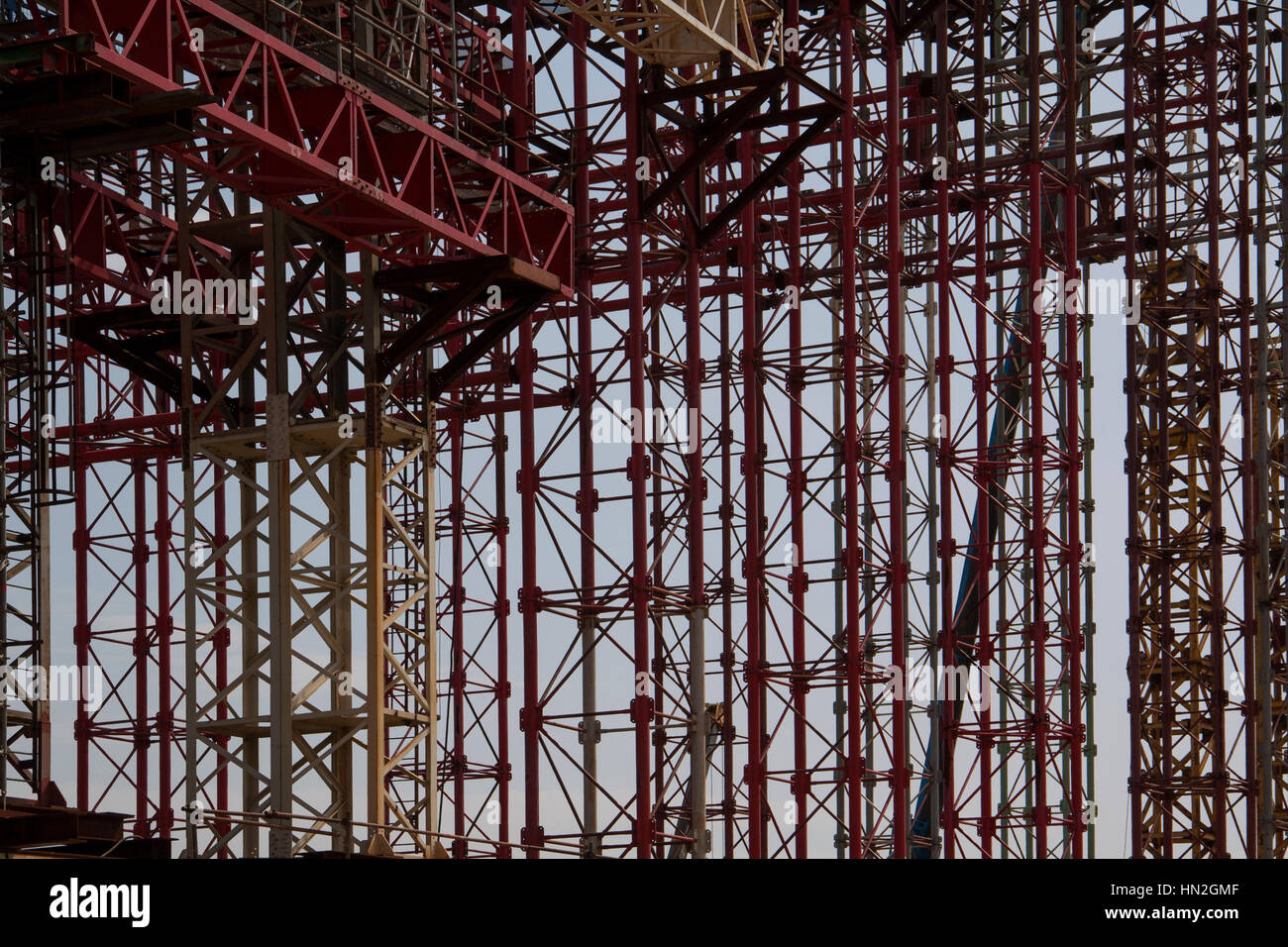 Scaffold background hi-res stock photography and images - Alamy