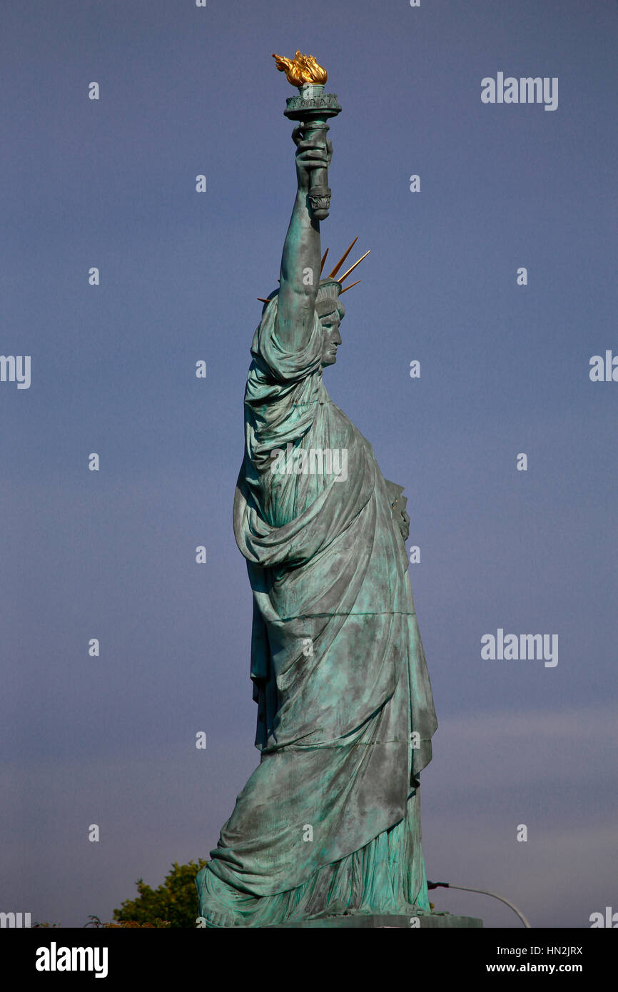 Profile of French Statue of Liberty Replica, Paris, France, AUGUST 1 ...