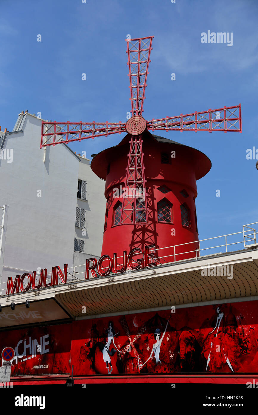 FRANCE-CULTURE-ENTERTAINMENT-MOULIN - ROUGE shows RED WINDMILL ...