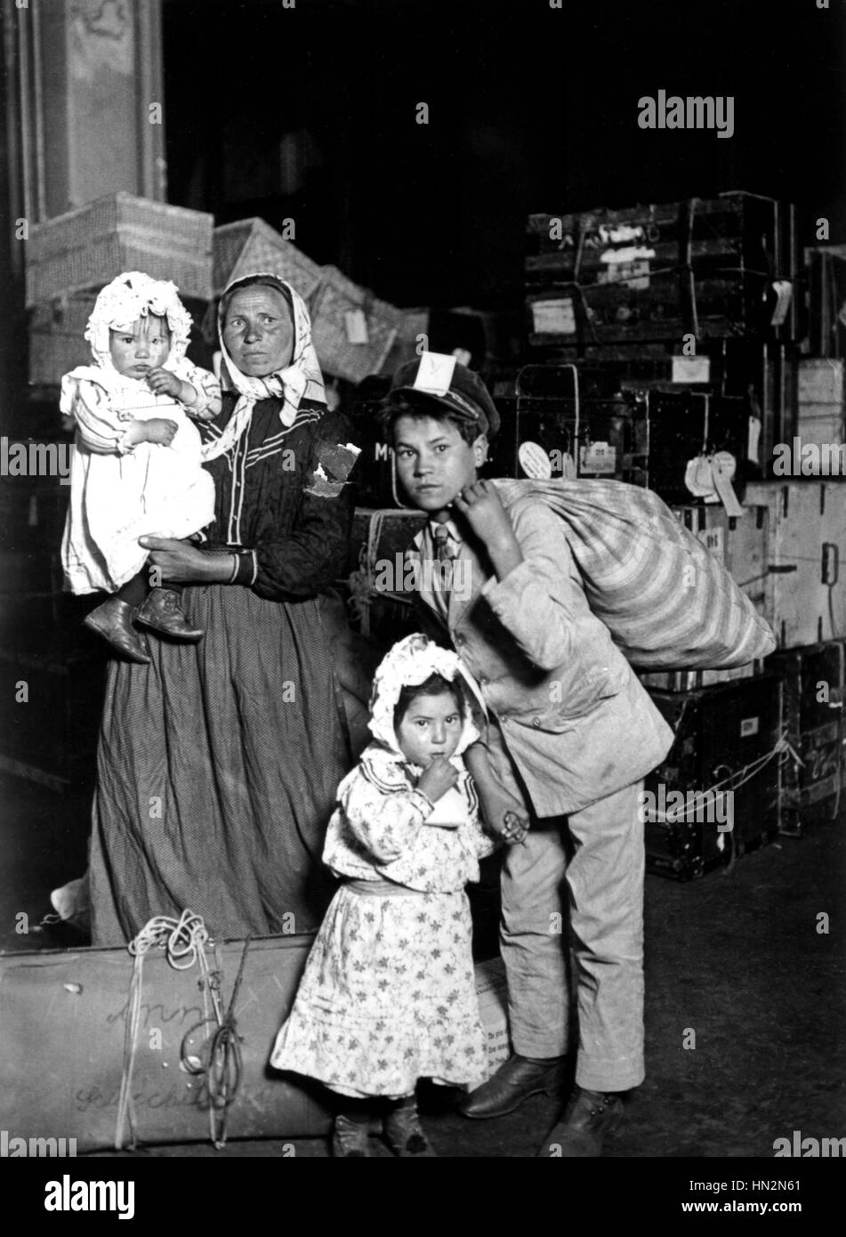 Arriving in harbour hi-res stock photography and images - Alamy