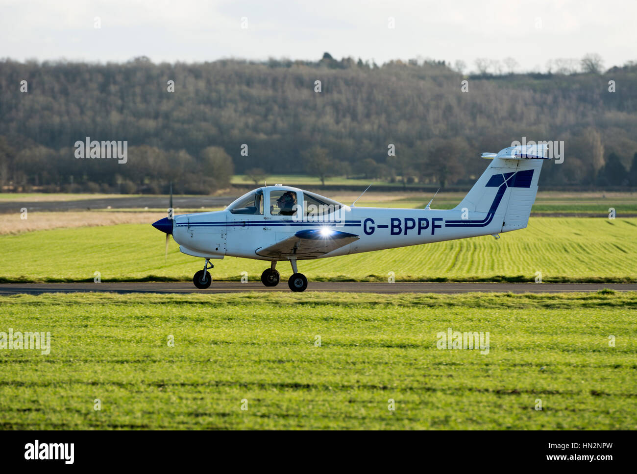 Piper PA-38-112 Tomahawk taxiing at Wellesbourne Airfield, Warwickshire ...