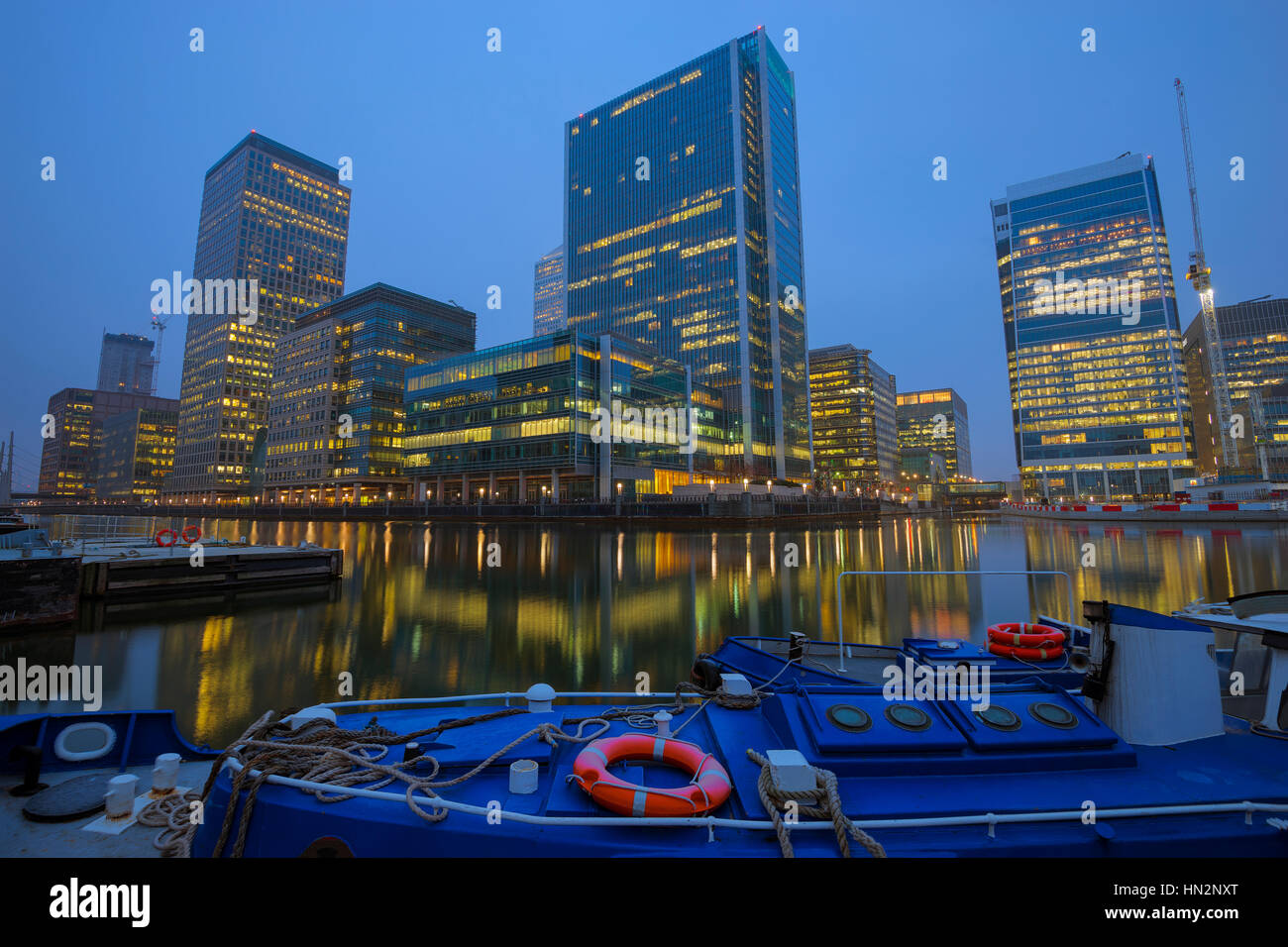 Canary wharf skyline early hi-res stock photography and images - Alamy