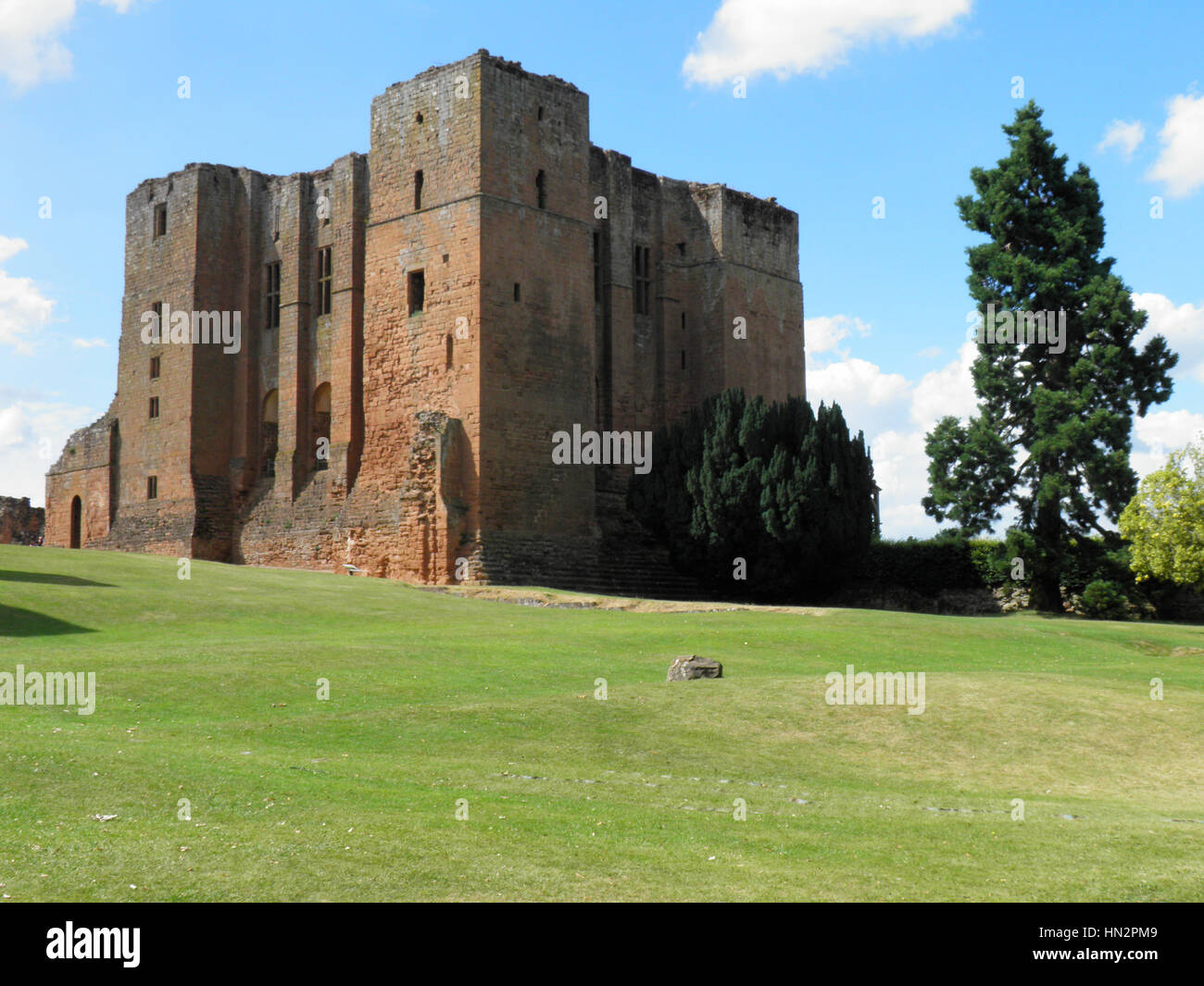 Kenilworth castle keep hi-res stock photography and images - Alamy