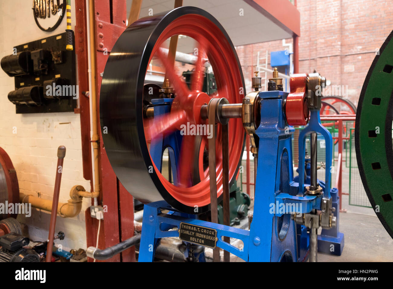 Old spinning machine hi-res stock photography and images - Alamy