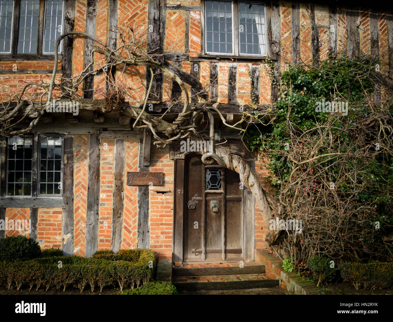 Greywell village hi-res stock photography and images - Alamy