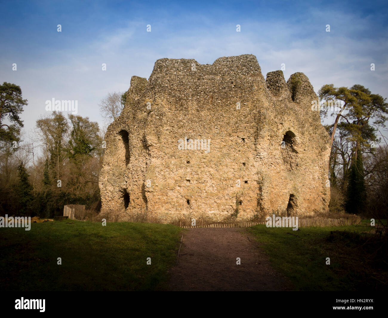 Odiham castle ruins hi-res stock photography and images - Alamy