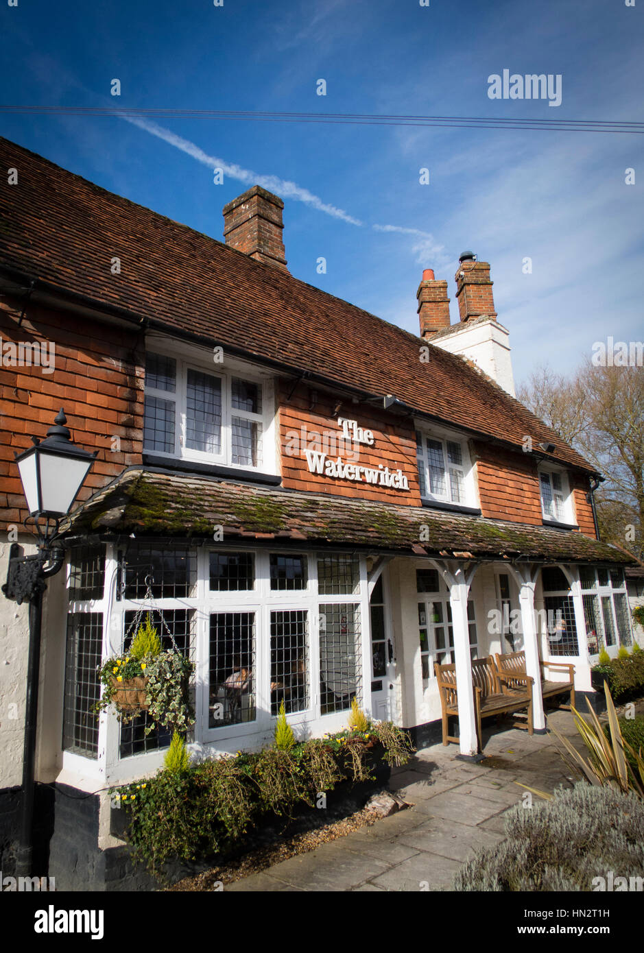 Basingstoke pub hi-res stock photography and images - Alamy