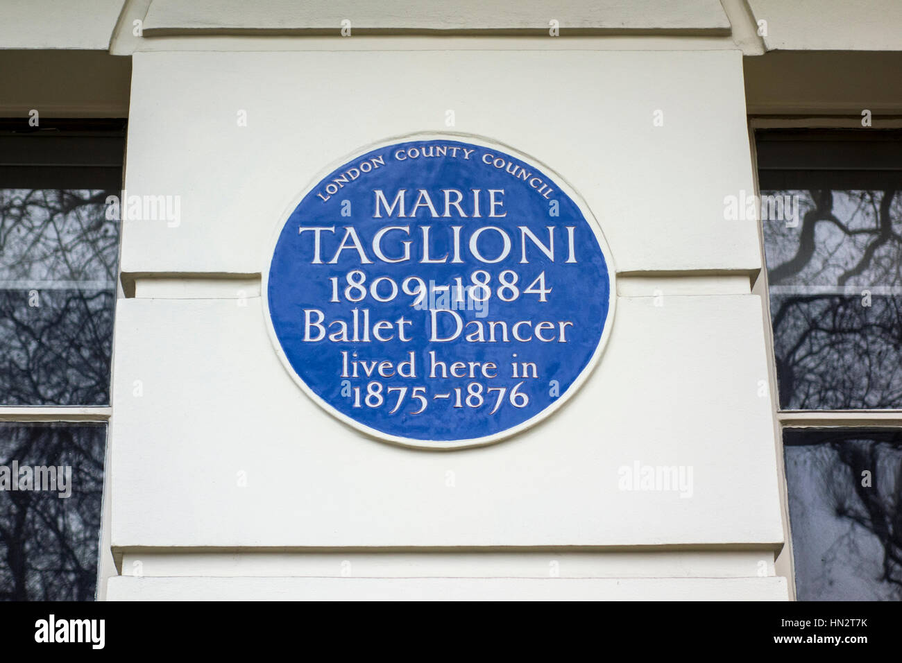 Blue plaque outside the former home of Marie Taglioni, 14 Connaught ...