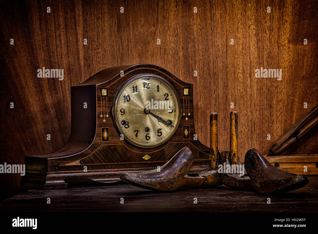 Dust clock hi-res stock photography and images - Alamy