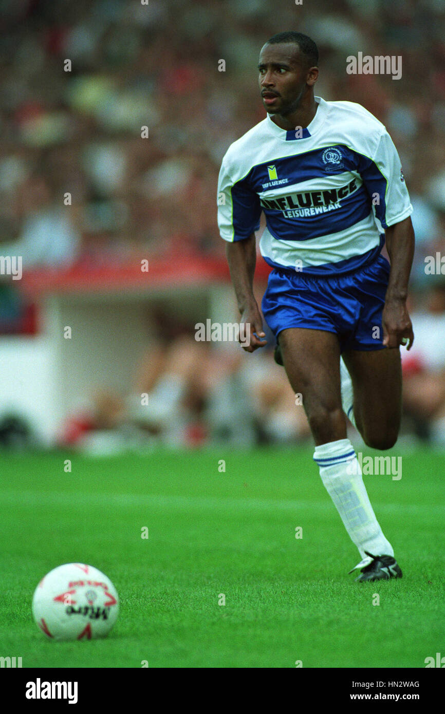 DANNY MADDIX QUEENS PARK RANGERS FC 12 October 1990 Stock Photo - Alamy