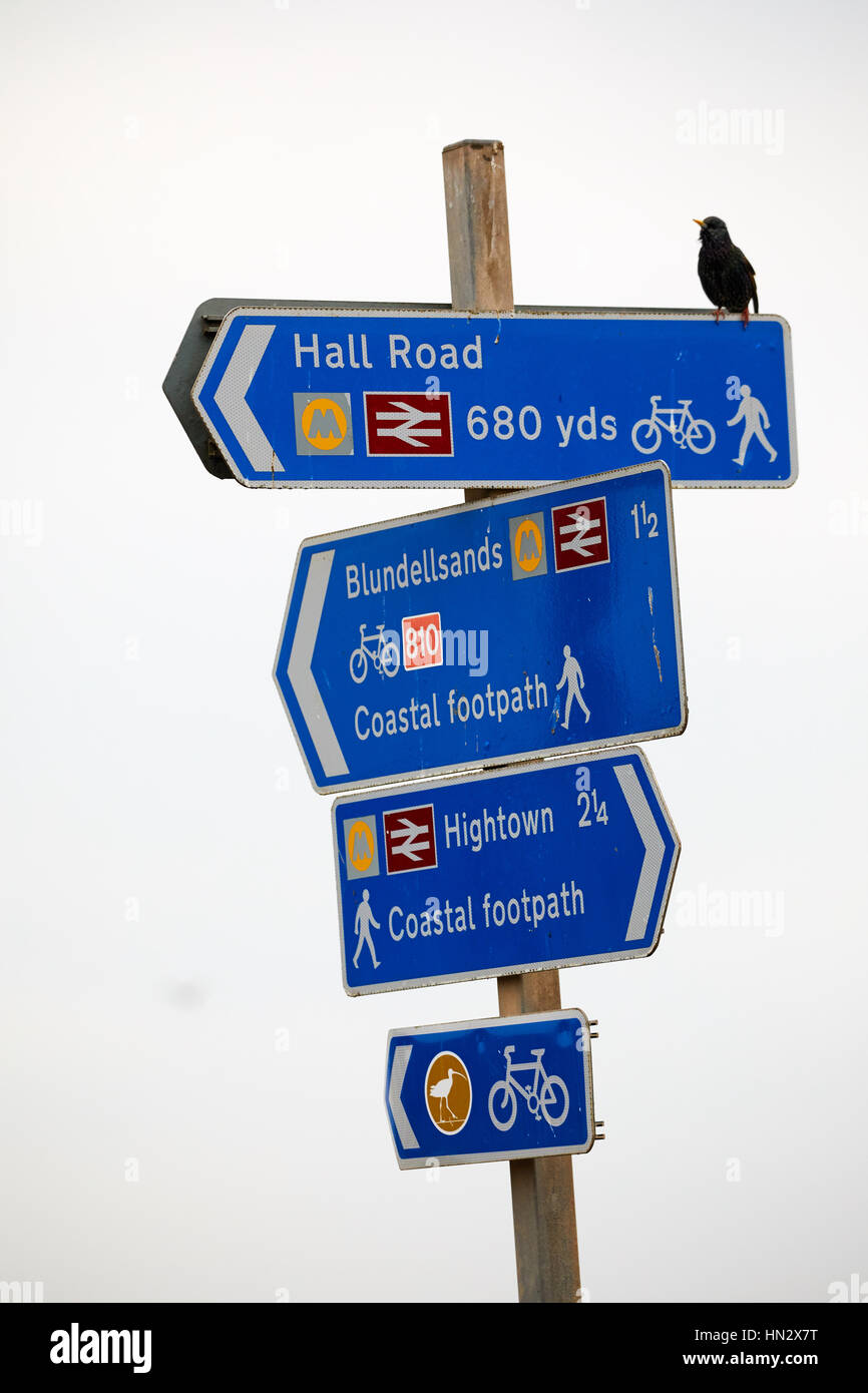 Liverpool road sign hi-res stock photography and images - Alamy