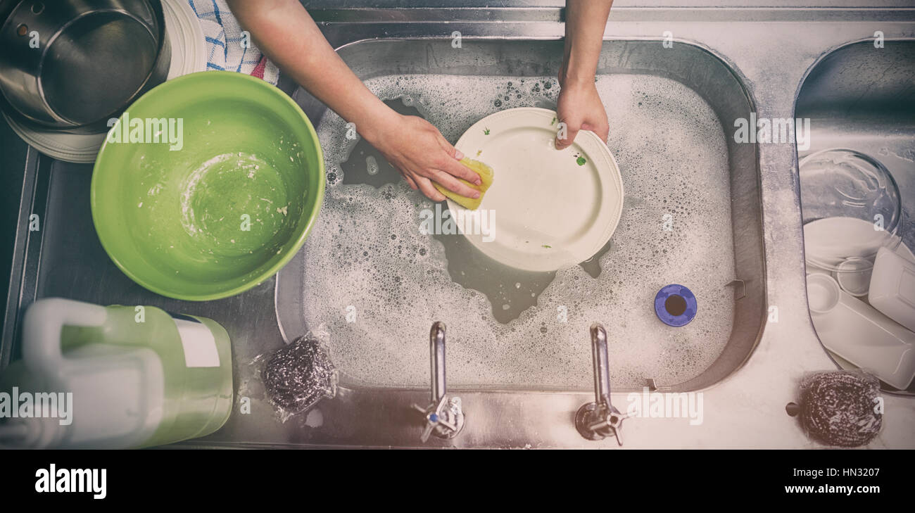 Washing plate hi-res stock photography and images - Alamy