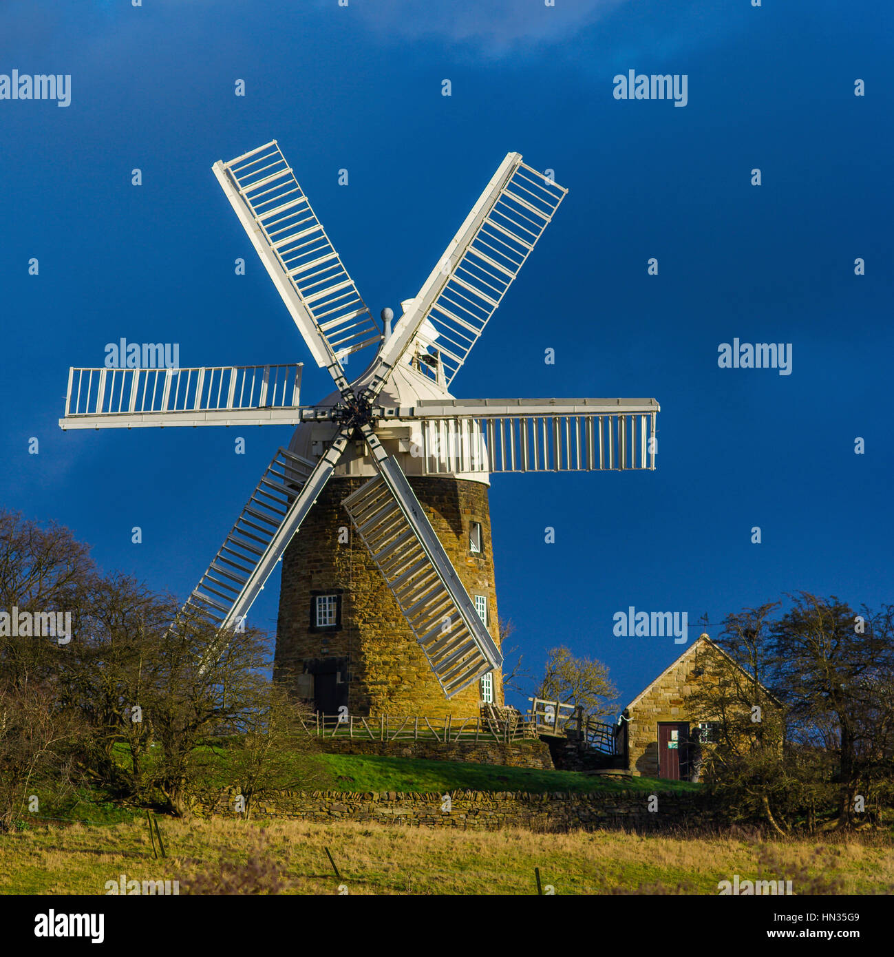 Six sailed stone tower windmill hi-res stock photography and images - Alamy