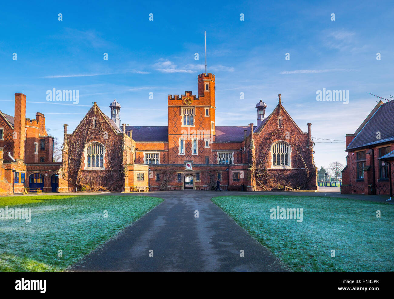 Public schools quadrangle hi-res stock photography and images - Alamy
