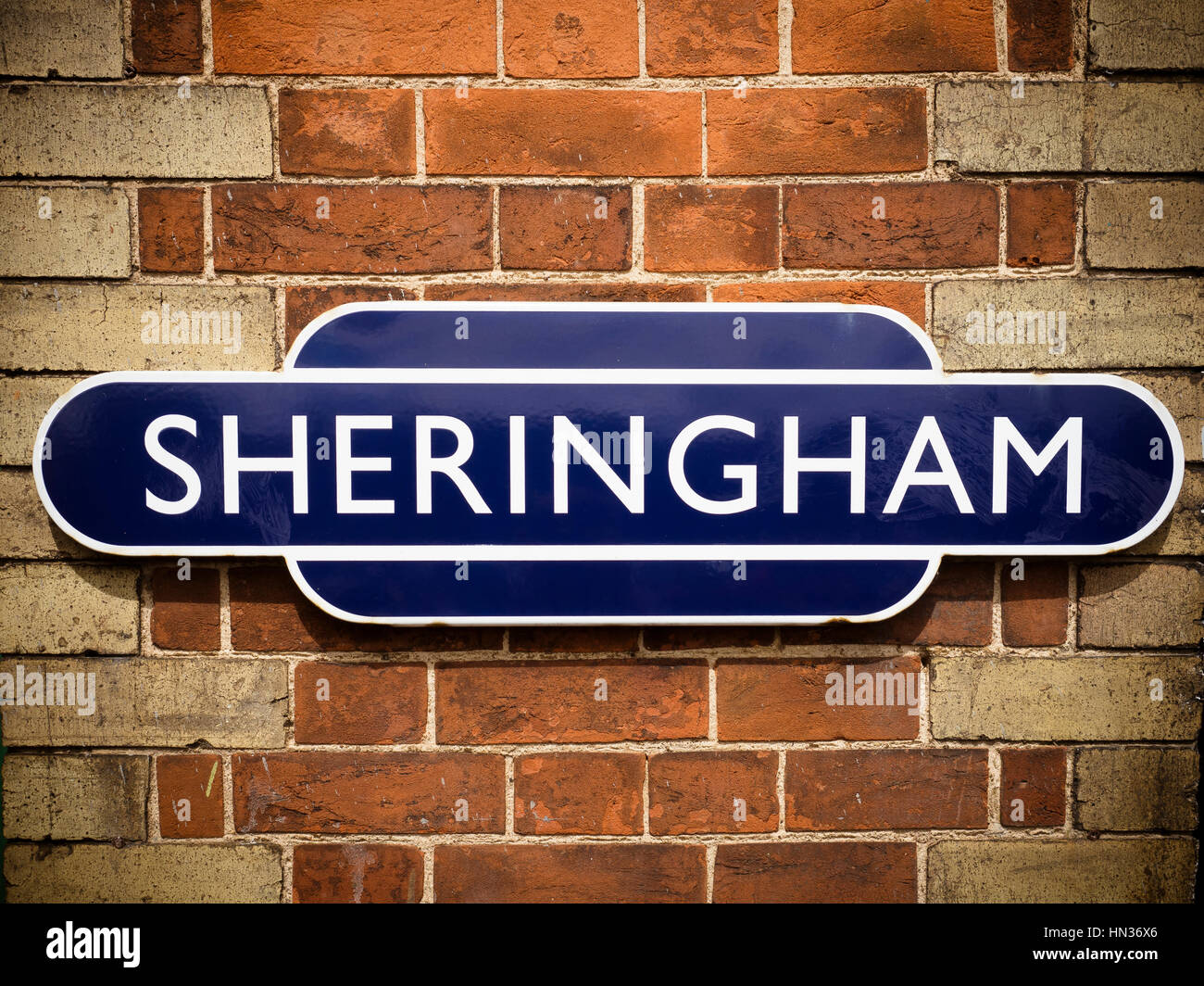Sherringham train station sign Stock Photo - Alamy
