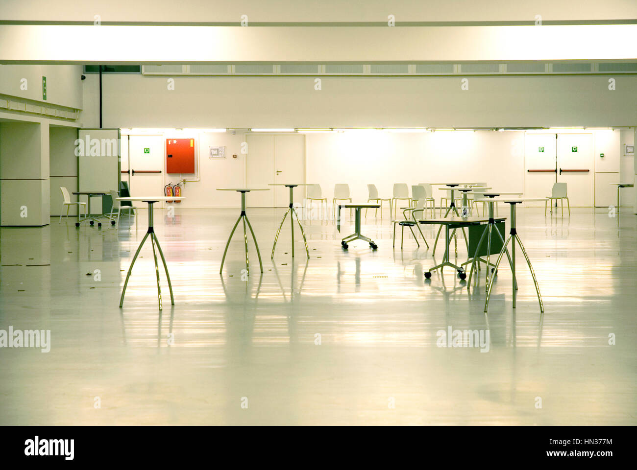 Modern interior. Empty hall Stock Photo - Alamy