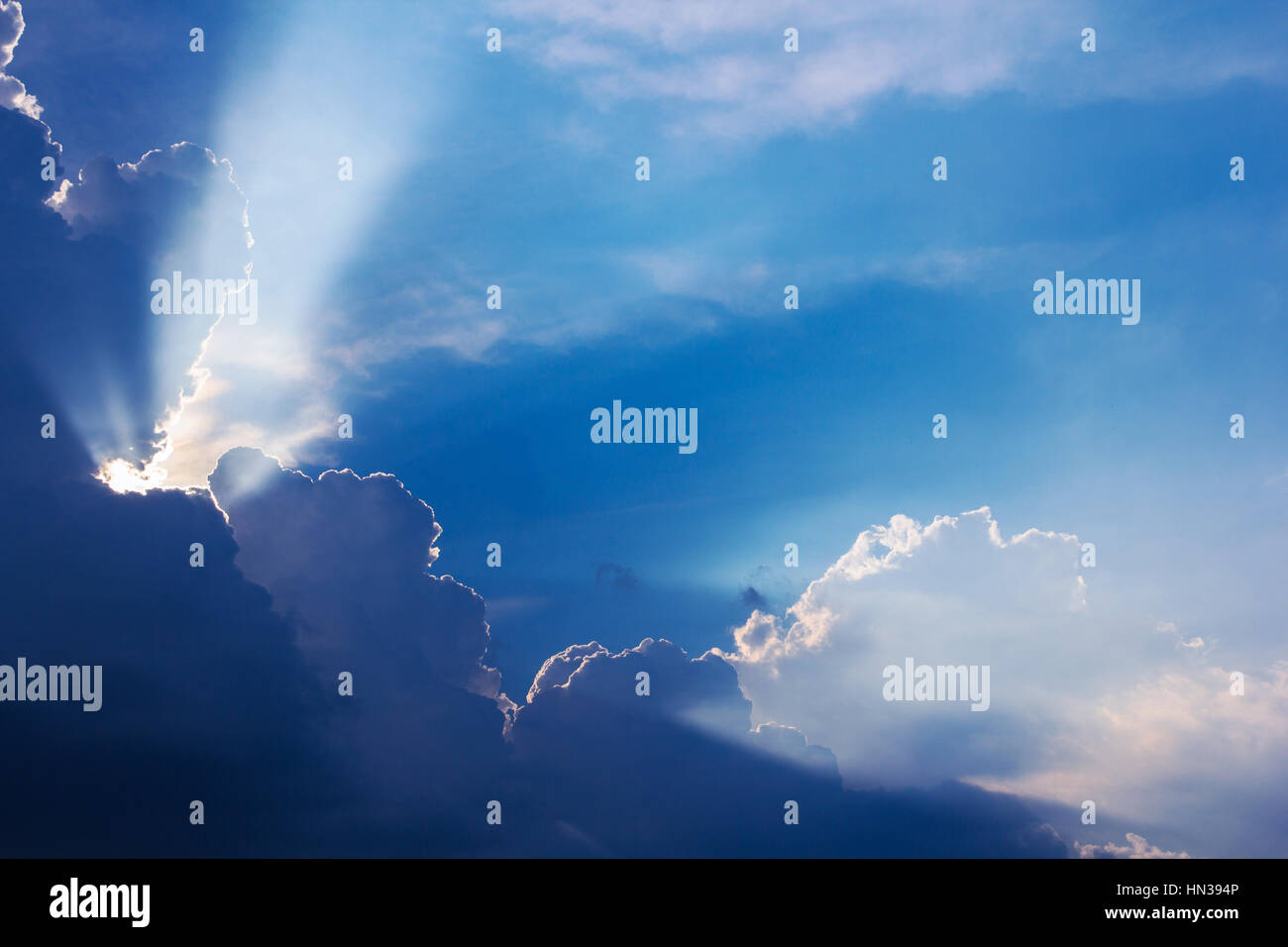 Sunbeams sun rays hi-res stock photography and images - Alamy