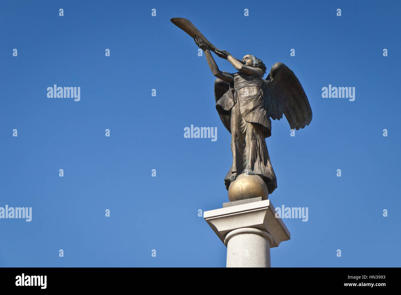 Angel wings sculpture angel central hi-res stock photography and images ...