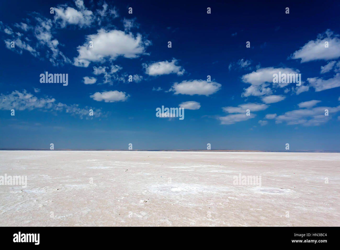 Salt lake desert in Turkey Stock Photo - Alamy