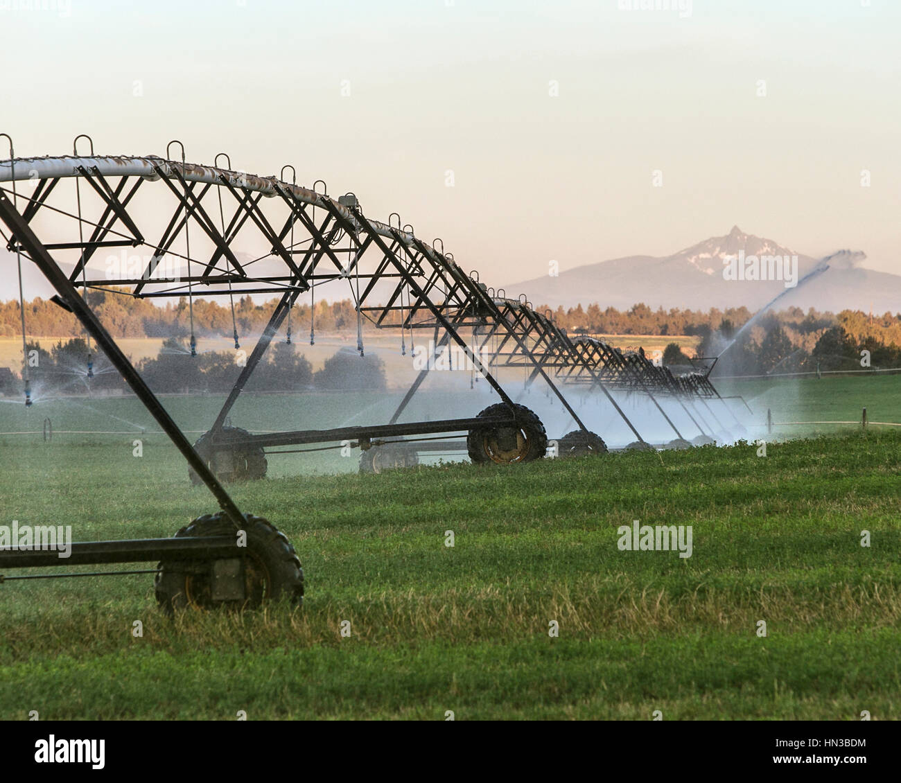 Farm land irrigation hi-res stock photography and images - Alamy