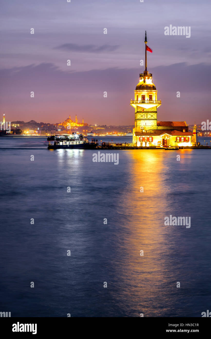 Maiden Tower (Kiz Kulesi Leander's Tower) at twilight, Istanbul, Turkey ...