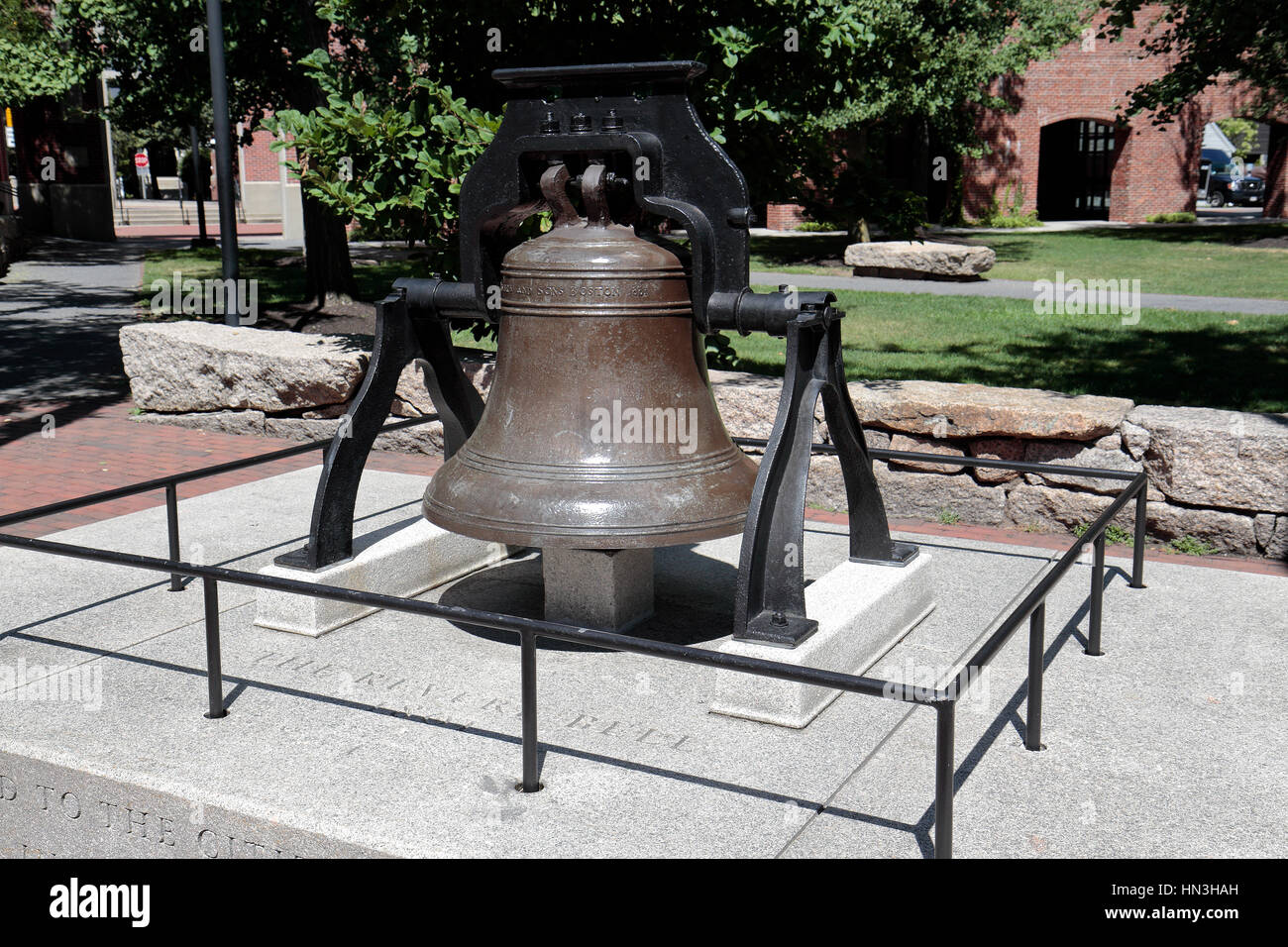 Salem center hi-res stock photography and images - Alamy