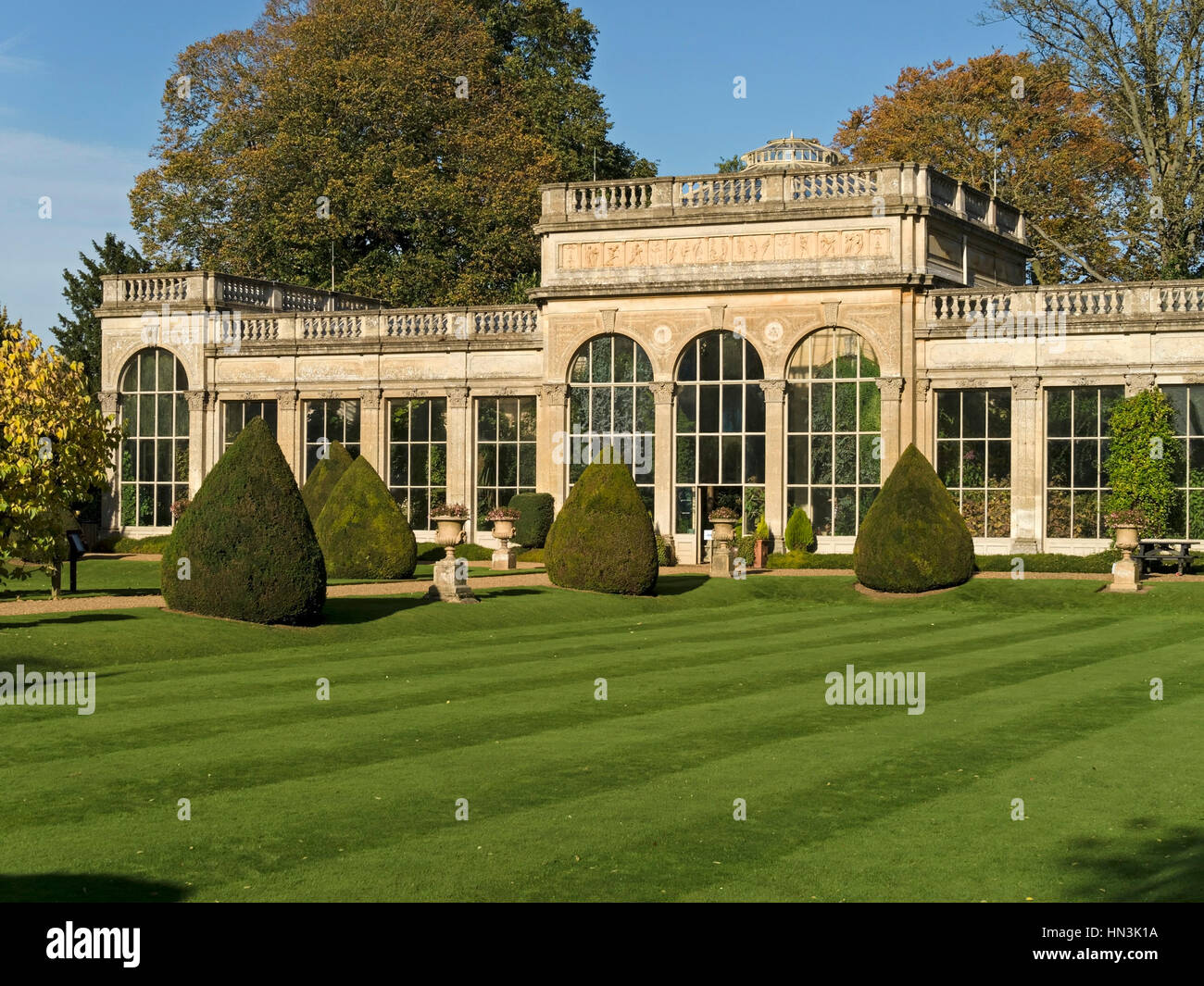 Castle ashby gardens hi-res stock photography and images - Alamy