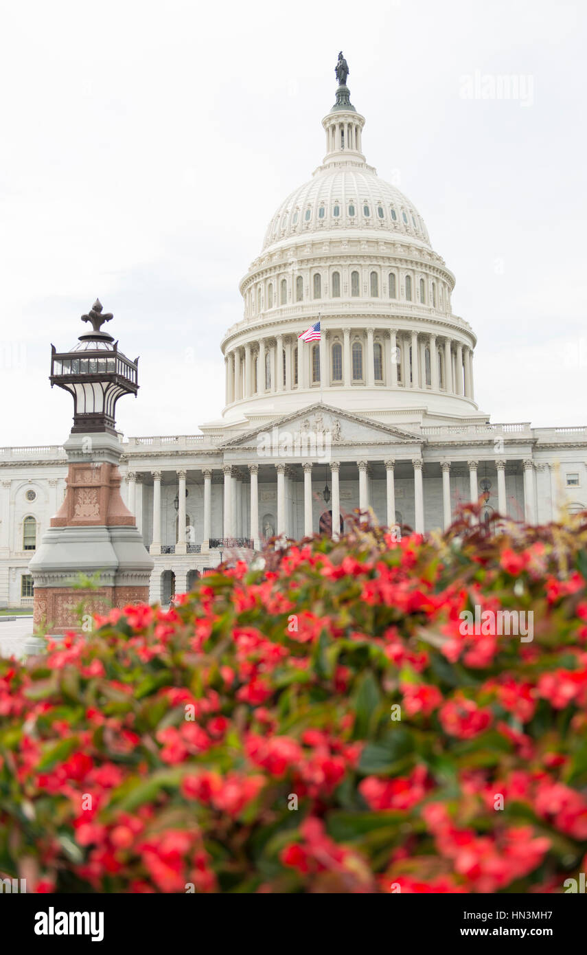 Politics exterior building hi-res stock photography and images - Alamy
