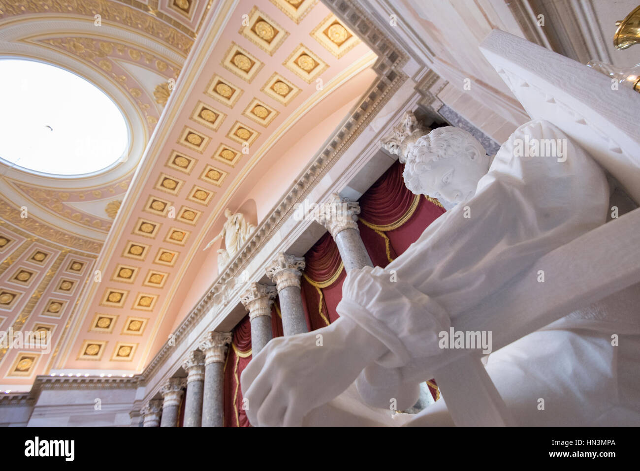 Statue inside the United States Capitol Building Stock Photo - Alamy