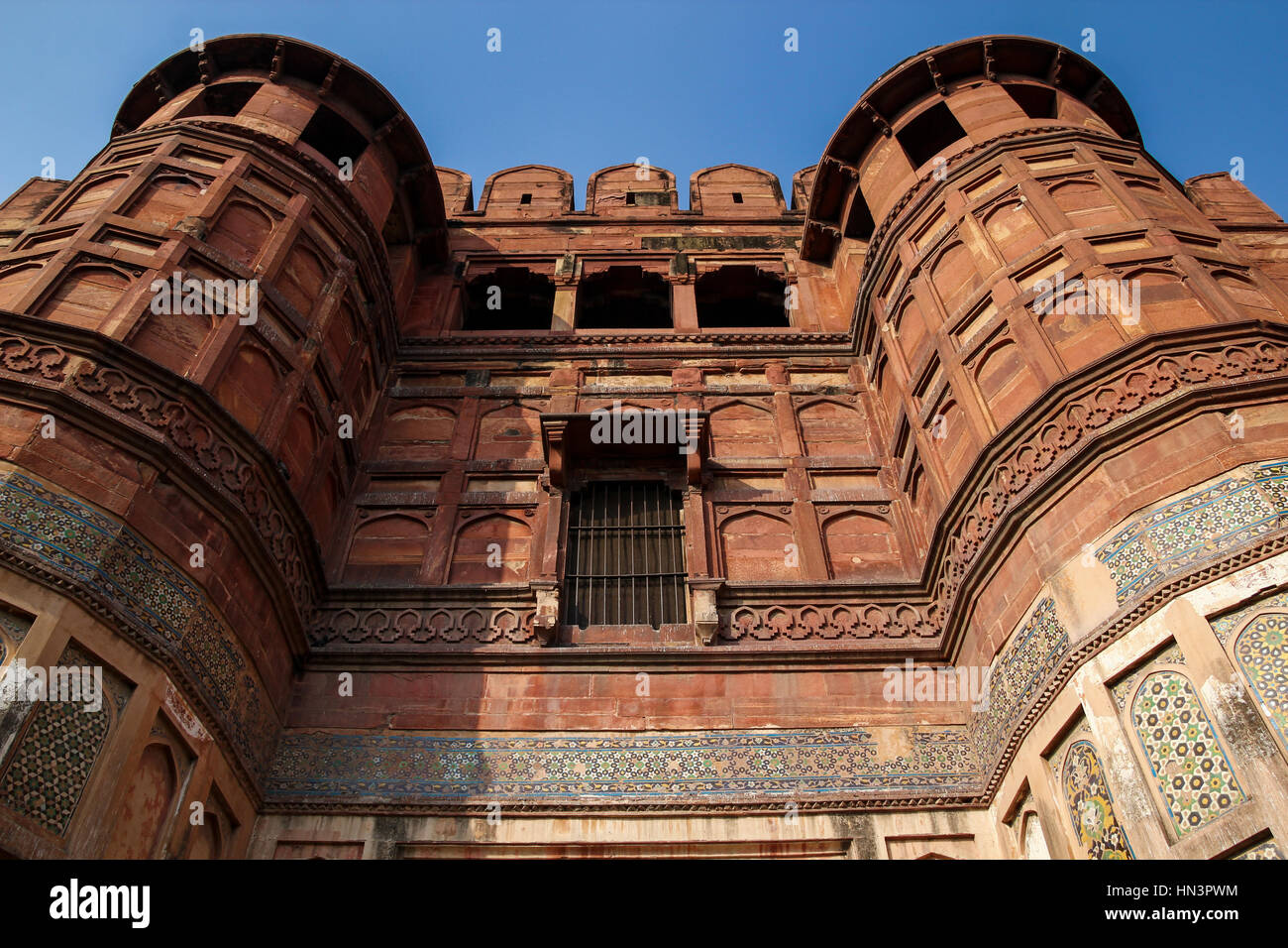 Walls of the red fort of agra hi-res stock photography and images - Alamy