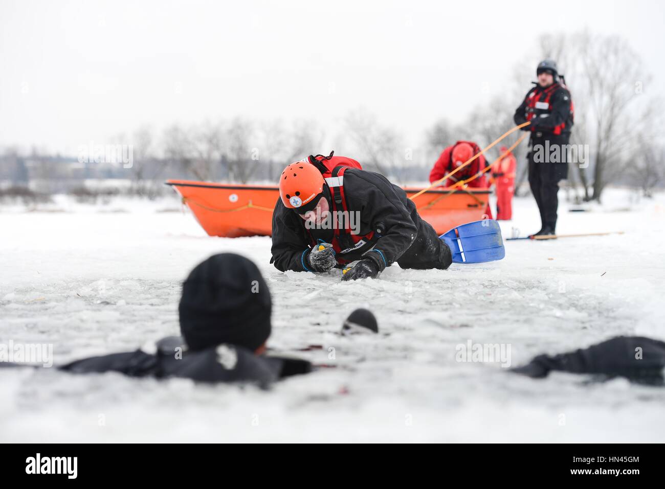 Piotrkow Trybunalski, Poland. 8th February 2017. Members of Naval ...