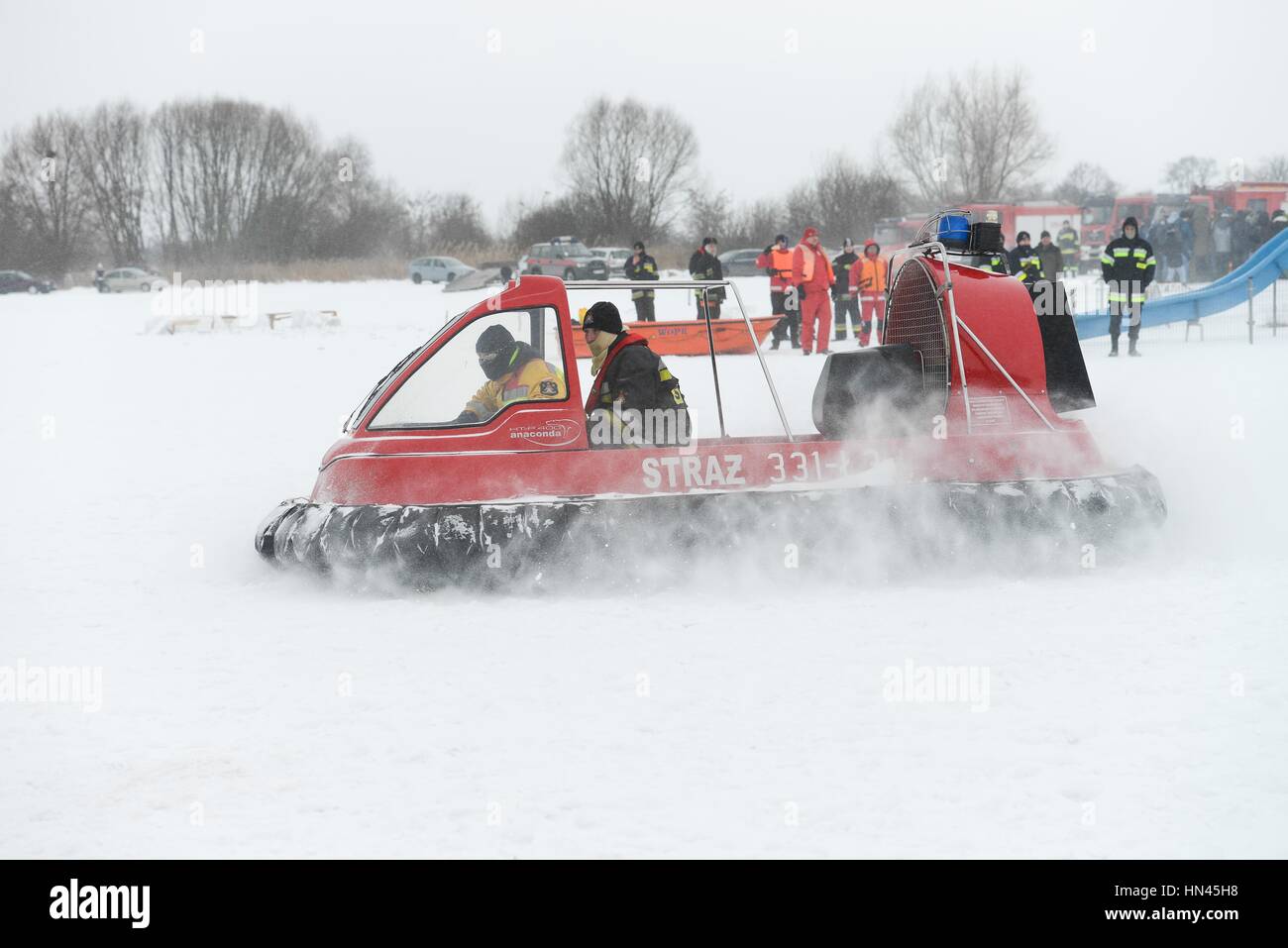 Piotrkow Trybunalski, Poland. 8th February 2017. Members of Naval ...