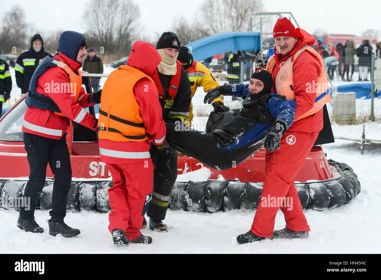 Piotrkow Trybunalski, Poland. 8th February 2017. Members of Naval ...