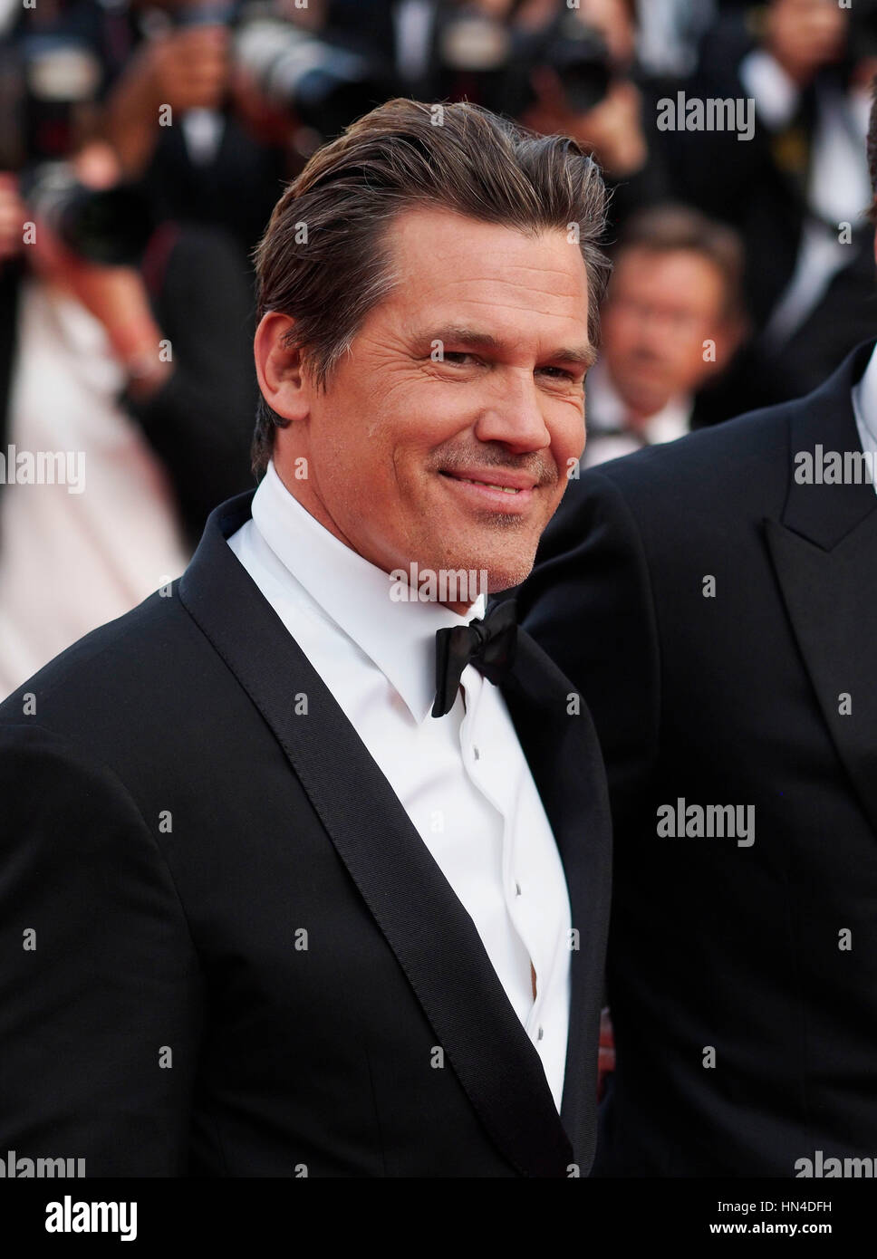 Josh Brolin arrives at the premiere for the film, "Sicario" at the 68th ...