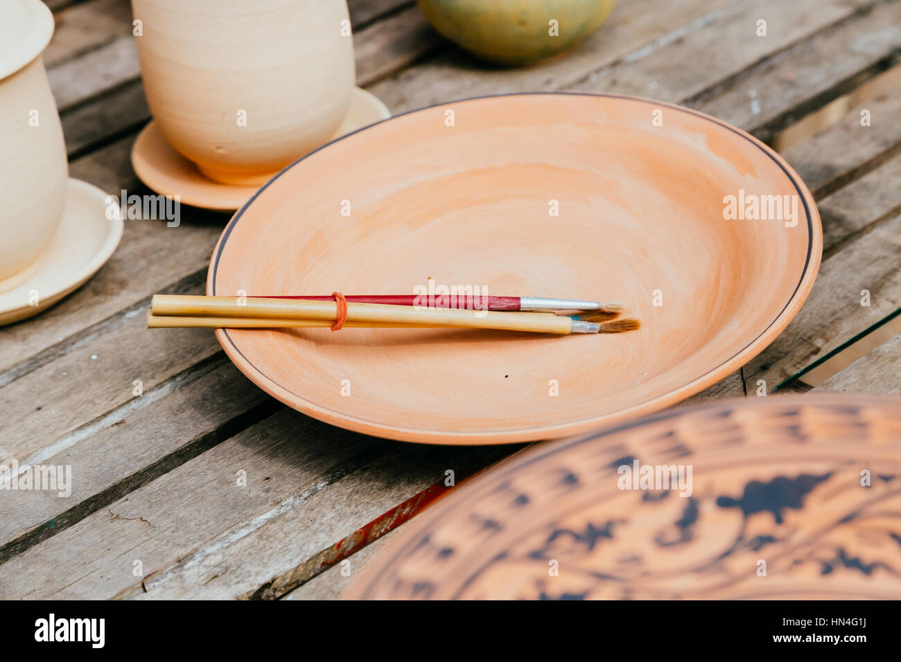 sketch drawing tools for paint pattern in earthenware, making of ...