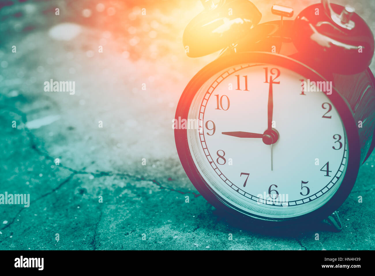 Nine o clock hi-res stock photography and images - Alamy