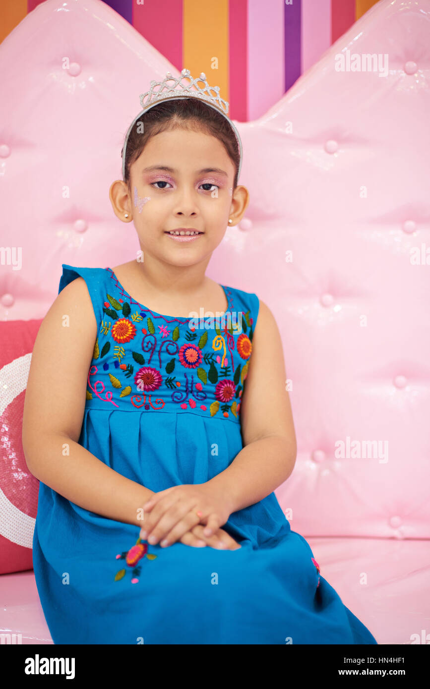 Little girl princess costume hi-res stock photography and images - Alamy